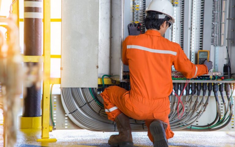 Choosing the Right Electrical Contractors in Birmingham for Your ...